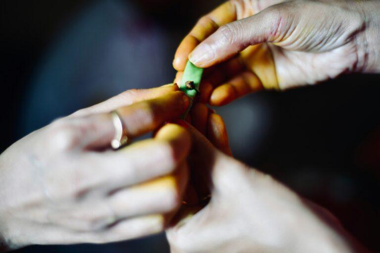 What Do You Know About How to Get Food Colouring Off Your Hands Fast?